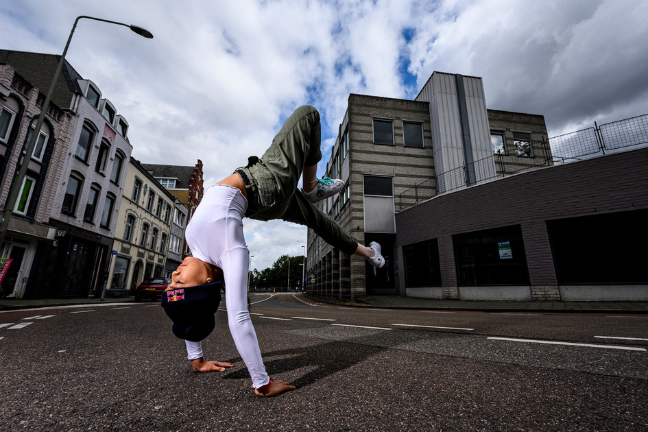 Breakdancer Logan ‘Logistx’ Edra on Finding Her Groove, ‘Breaking ...