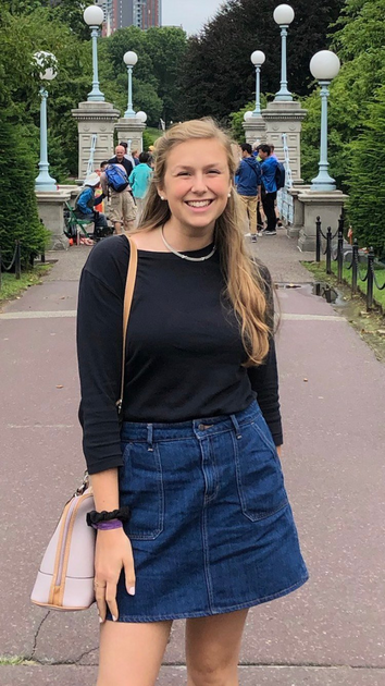 2020 School of Education’s Womxn of the Year: Julia Cronin ‘22