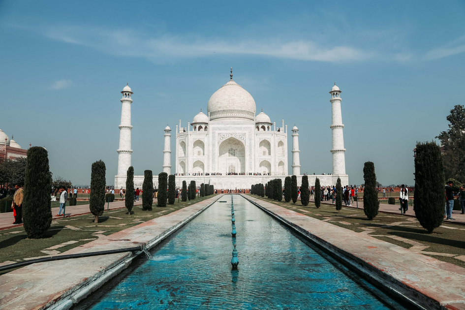 Unraveling the History Behind Famous Monumental Structures: THE TAJ MAHAL