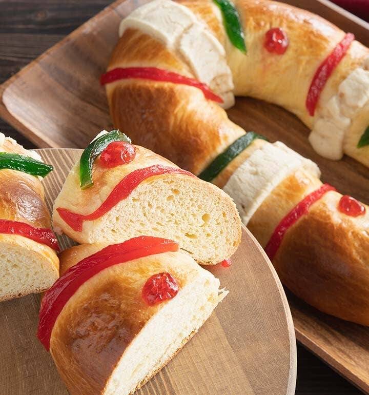 Rosca de Reyes (Three King's Bread)