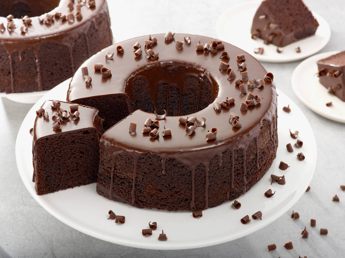 Chocolate Rum Ring Cake