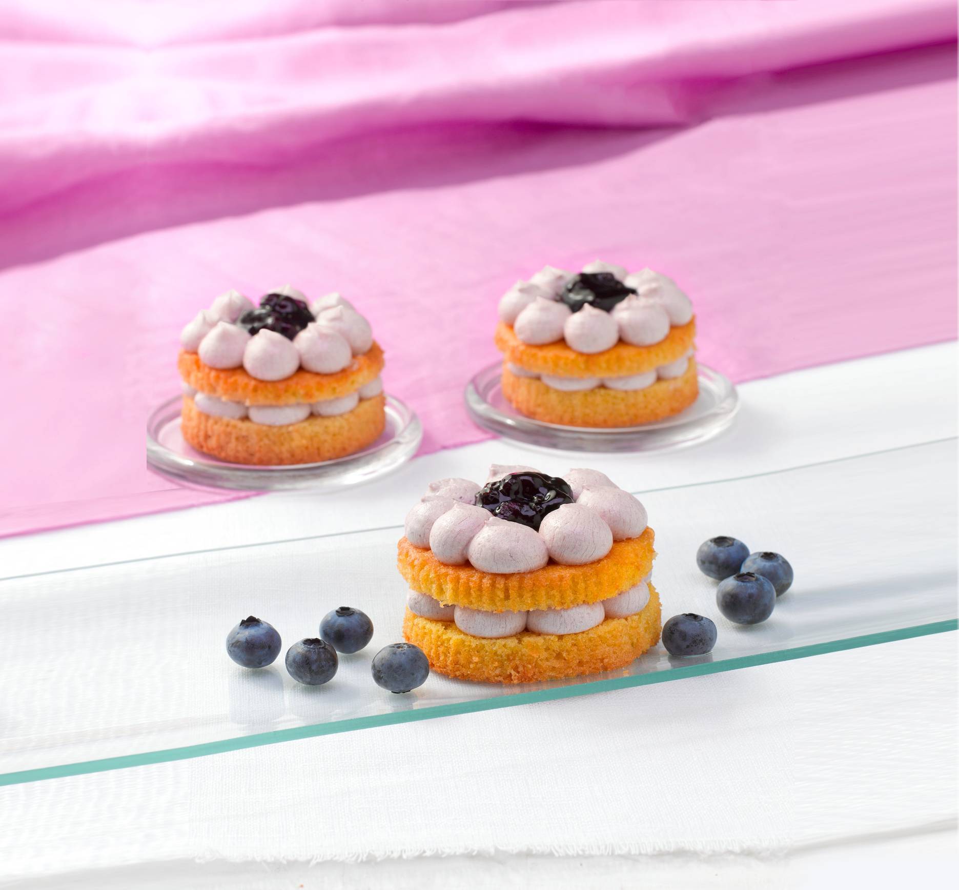 Mini pastelitos rellenos de blueberries