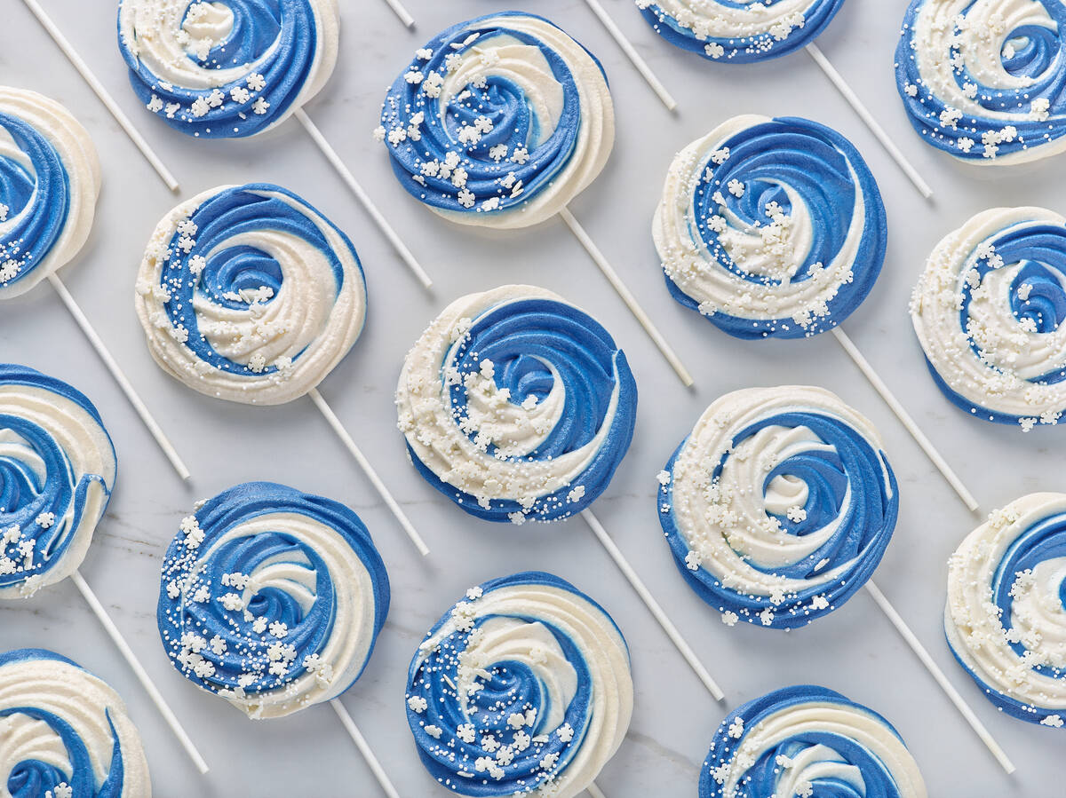 Hannukah Meringue Pops