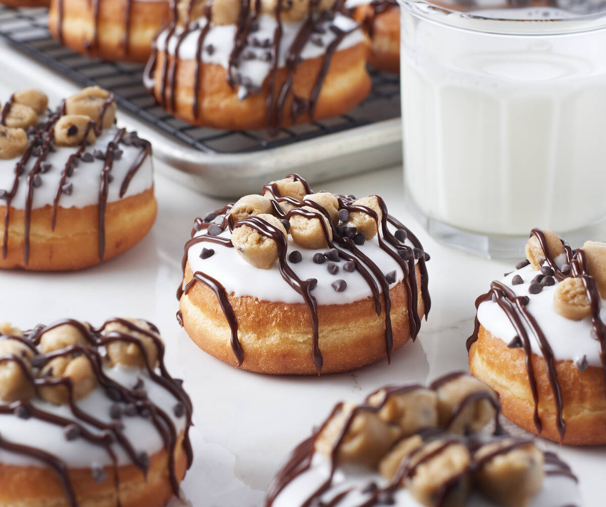 Decoración de Donas: Técnicas Básicas para Profesionales y Principiantes